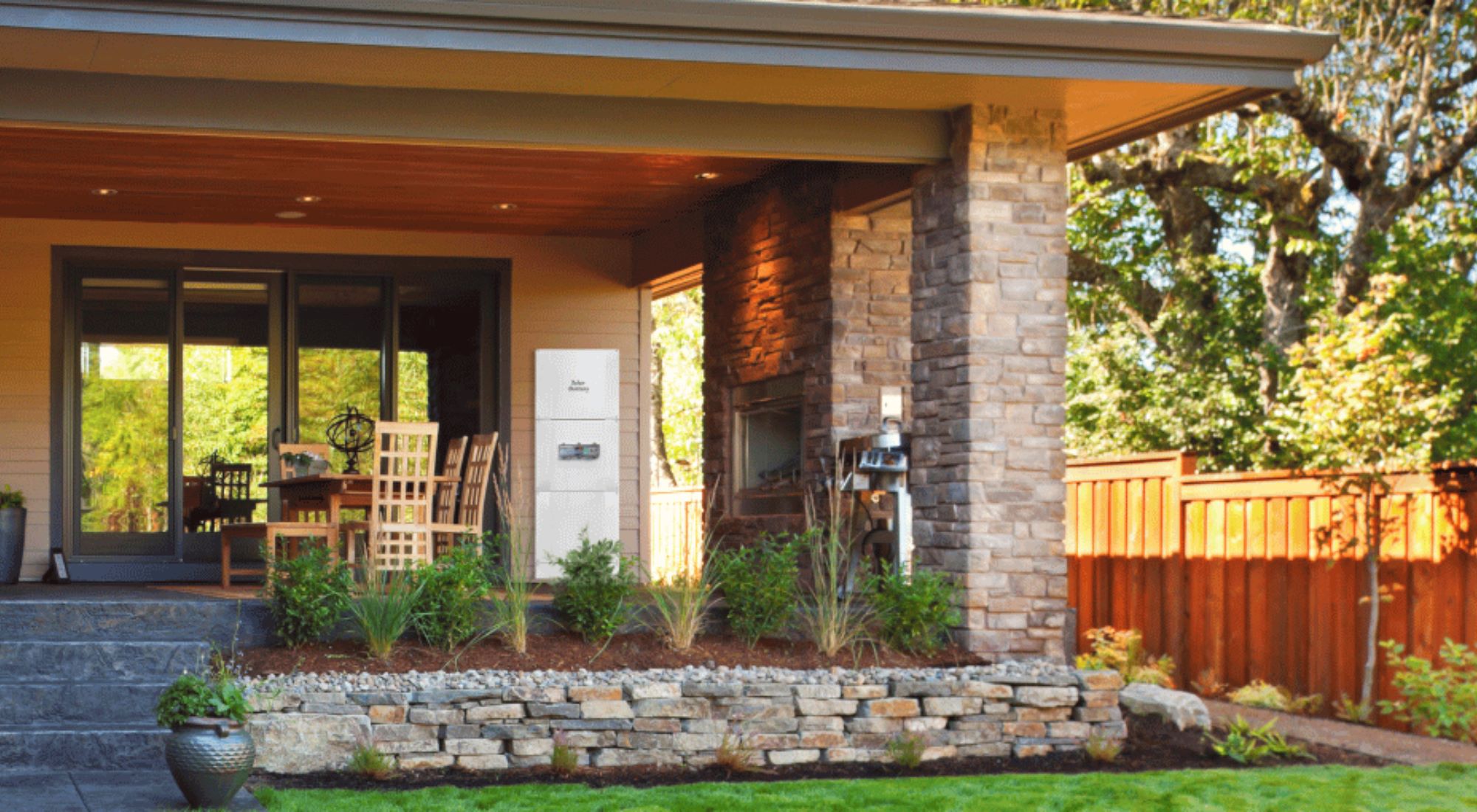 Solar Battery Guide | Batteries Explained | Plico